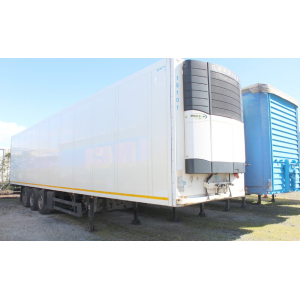 Quality Diesel Fuel Type Refrigerator Box Semi Trailer 30T Load Capacity for sale