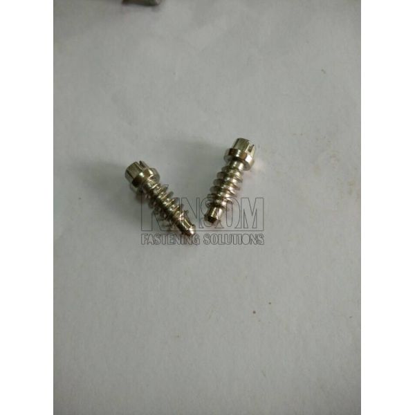 Quality Slotting hexagon self tapping screw special cold forging screws for sale