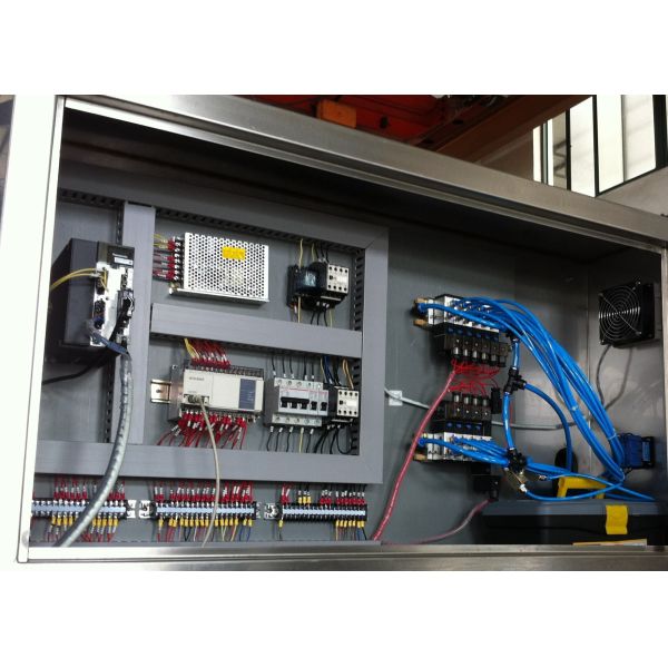 Quality 1kw Automatic Liquid Packaging Machine 650KG Water Filling And Capping Machine for sale