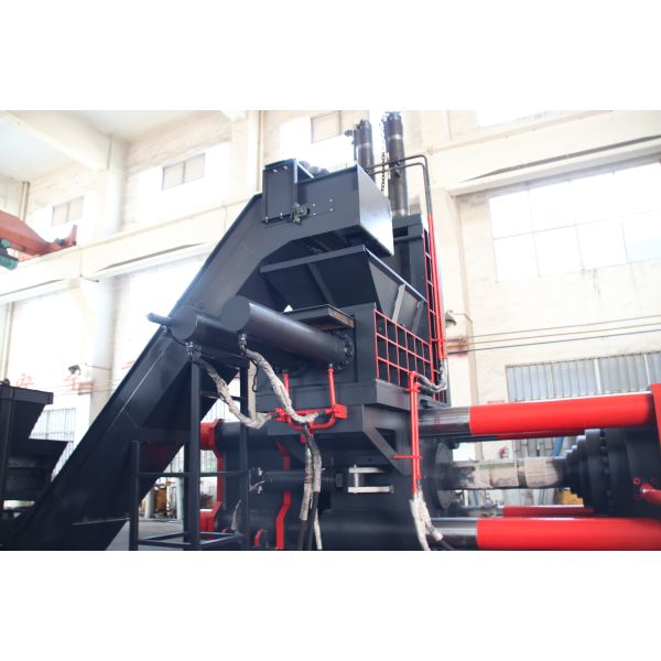 Quality 150mm Diameter Steel Briquette Machine With PLC Control High-Efficiency Scrap for sale