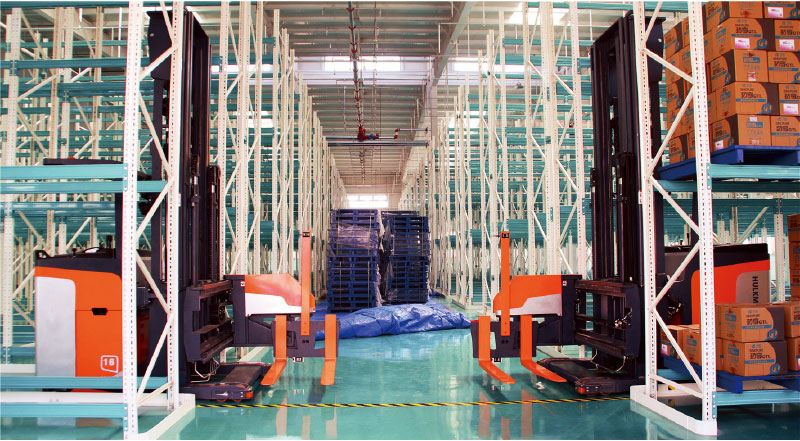 VNA Rack Or Very Narrow Aisle Rack High Density Warehouse Storage Racking