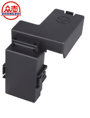 Quality Customized Two Ways Automotive Fuse Box PA Material TS16949 Certification for sale