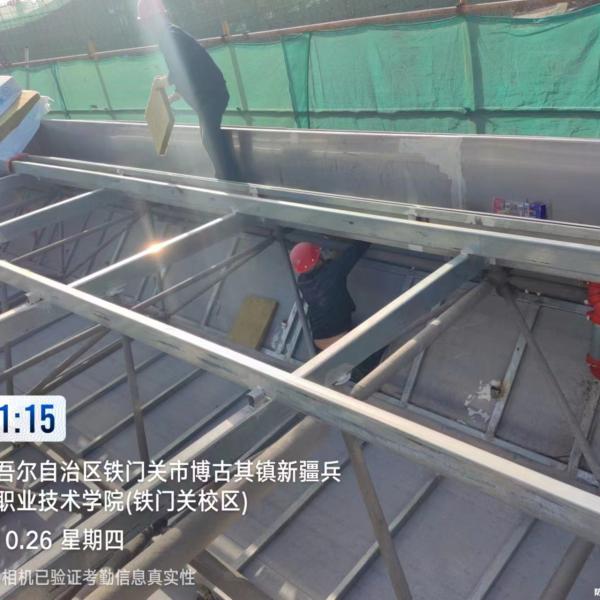 Quality Fabricating Large Bending Capacity Steel Truss Structure Lightweight Design for sale
