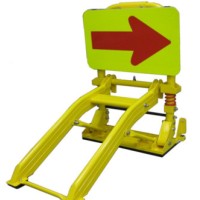 Quality Foldable 660mm Width Portable Vehicle Barricade with Electrostatic Spraying for for sale