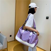 Quality Women's Overnight Tote Bag Durable and Versatile Duffle for Large Capacity for sale