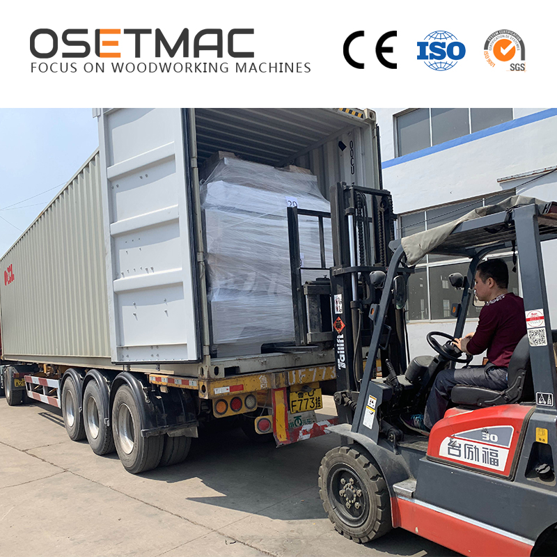 OSETMAC SLIDING TABLE PANEL SAW LOADING