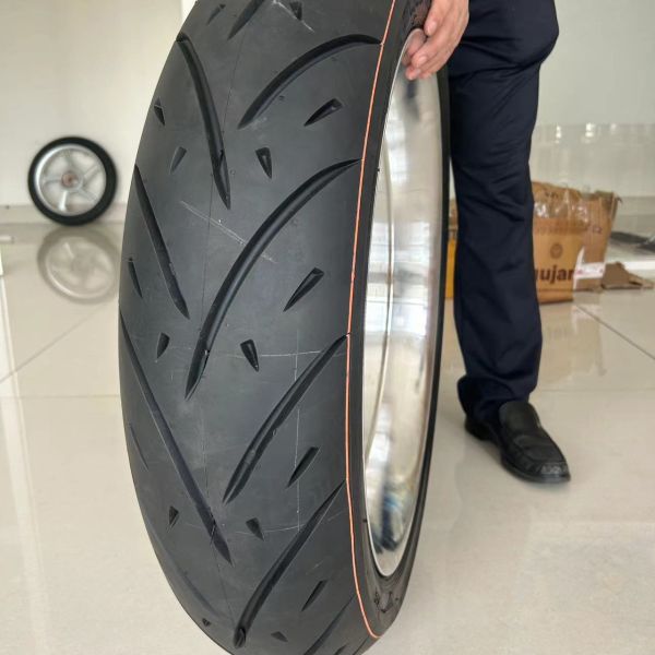 Quality 170/50-21 160/50-23 Semi-Hot Melt Tire for Motorcycle 8.2 kg Deliver Time 25-30 Days for sale