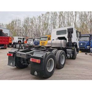 Quality OEM 6x4 Used Howo Tractor Trucks Sinotruk Prime Mover for sale