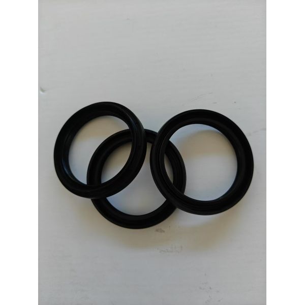 Quality L-and Rover M-ercedes Benz transfer case front and rear oil seals 50*56*8 for sale