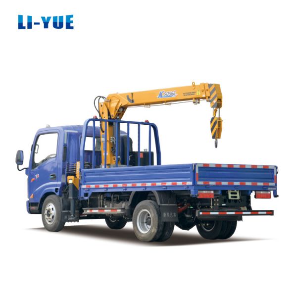 Quality Construction Mounted 5 Ton Hydraulic Crane With Rated Loading Capacity 5000kg for sale