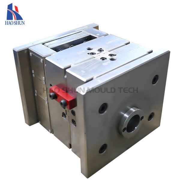 Quality Multi Cavity Toolmaking Services Plastic Injection Molding Products With NAK80 for sale