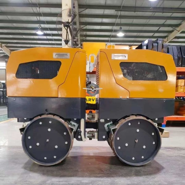 Quality 1.8 ton Road Construction Remote Control Roller STRC-18 with Yanmar Engine for sale