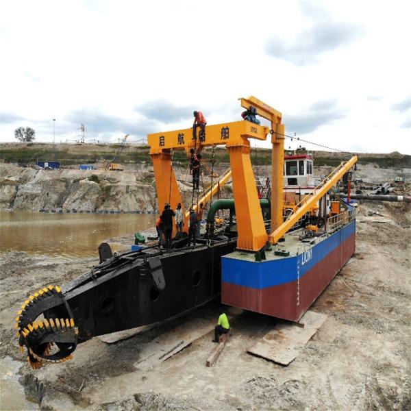 Quality Diesel Engine Hydraulic Control Cutter Suction Dredger for High Water Flow and for sale