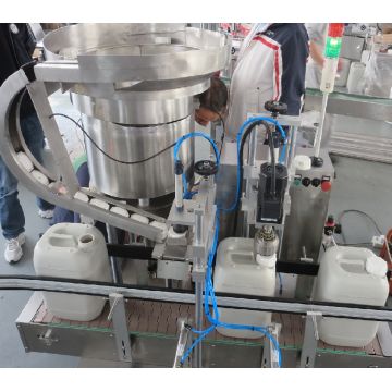 Quality PET Shampoo Bottle Closer Twist off Cap Production Line 5000ml Bucket Sealing for sale