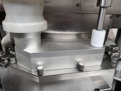 Quality High Speed Automatic Medicine Tablet Compression Machine For Pharmaceutical for sale