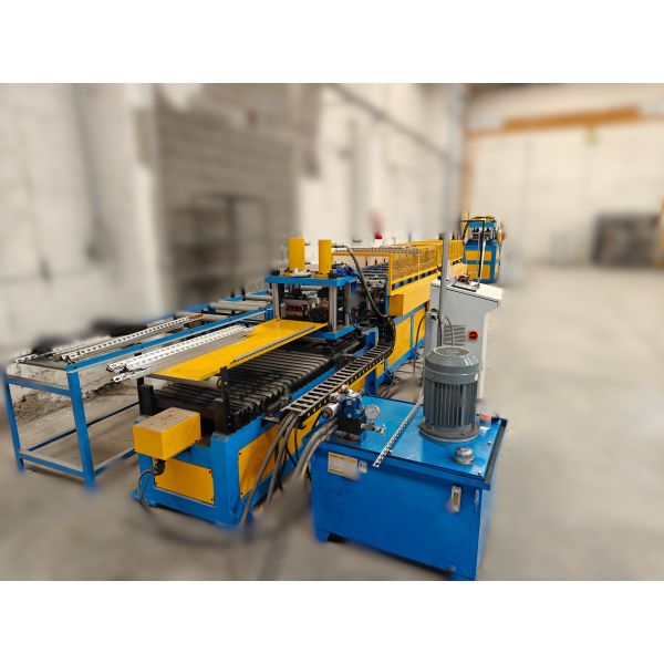 Quality Double Row Roll Forming Machine with Wall Plate Structure Chain-Driven System for sale