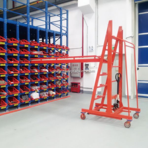 Quality Telescopic Cantilever Rack Roll Out Racking for sale