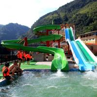 Quality Exciting Fiberglass Aqua Park Slide Customized For Unforgettable Thrills for sale