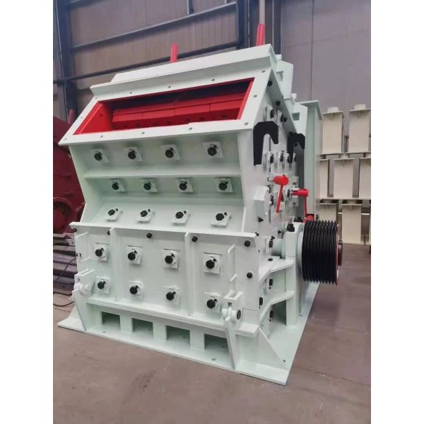 Quality PF1315 Impact Crusher with Customized Request and Inlet Size 300-700mm for sale