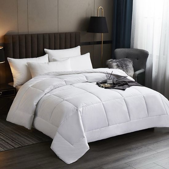 Quality Down Alternative Microfiber Filling Duvet Queen Size Custom Hotel Quilt for sale