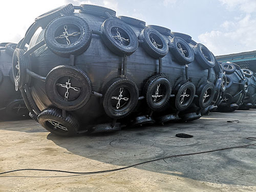 Quality 500mm*1000mm VLCC Floating Pneumatic Fender Large Oil Tankers ISO17357 for sale