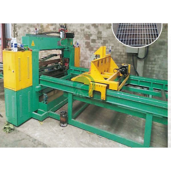 Quality Galvanized Wire Mesh Spot Welding Machine , 380V Grating Welding Machine for sale