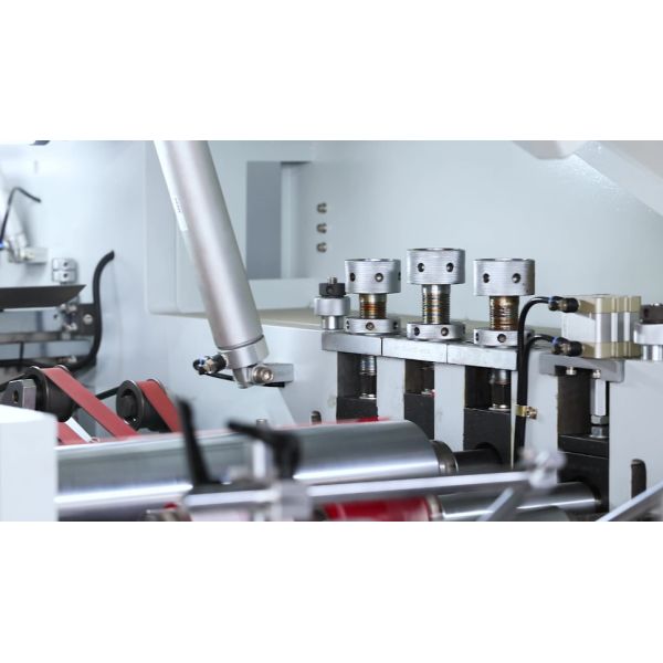 Quality Pointed Bottom Automatic Shopping Bag Making Machine For Gifts Catering Medicine for sale