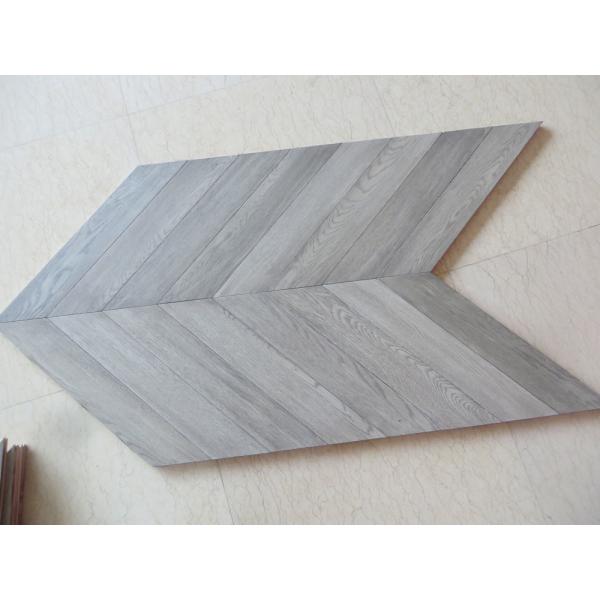 Quality Chevron Oak engineered wood flooring with modern grey stained for sale