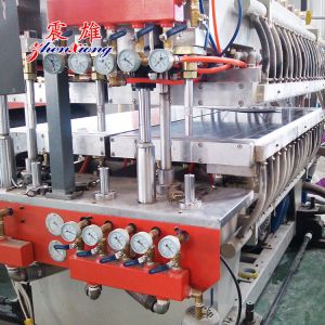 Quality Energy Conservation Plastic Board Extrusion Machine Hollow Board Low Production for sale