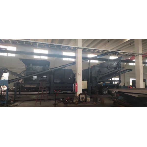 Quality Advanced Technology Mobile Jaw Crusher with Vibrating Screen and Feeder 1 for sale