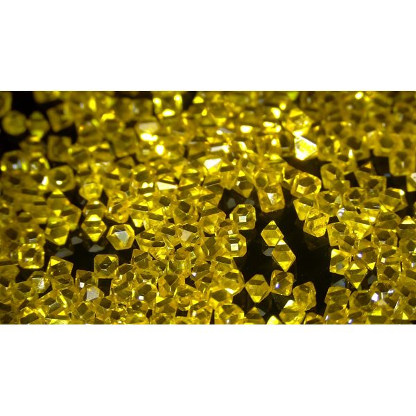 Quality Transparent Single Monocrystalline Diamond With Hardness 10 Density 3.5 G/cm3 for sale