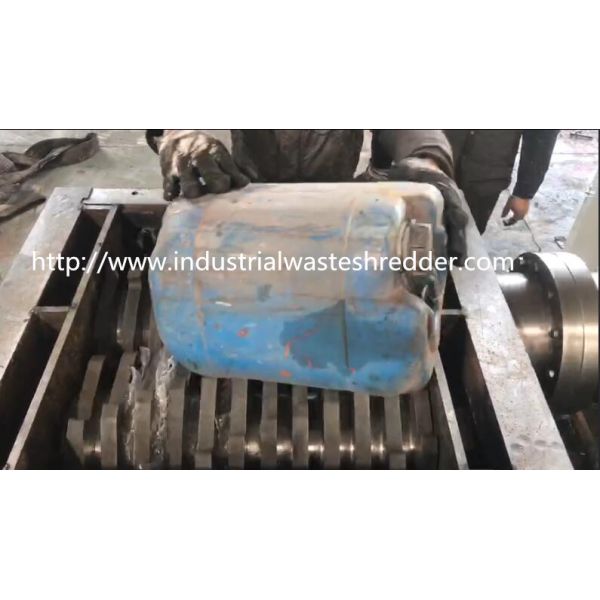 Quality Waste Barrel Drum Shredder Machine Custom Made Steel Blade With Double Motors for sale
