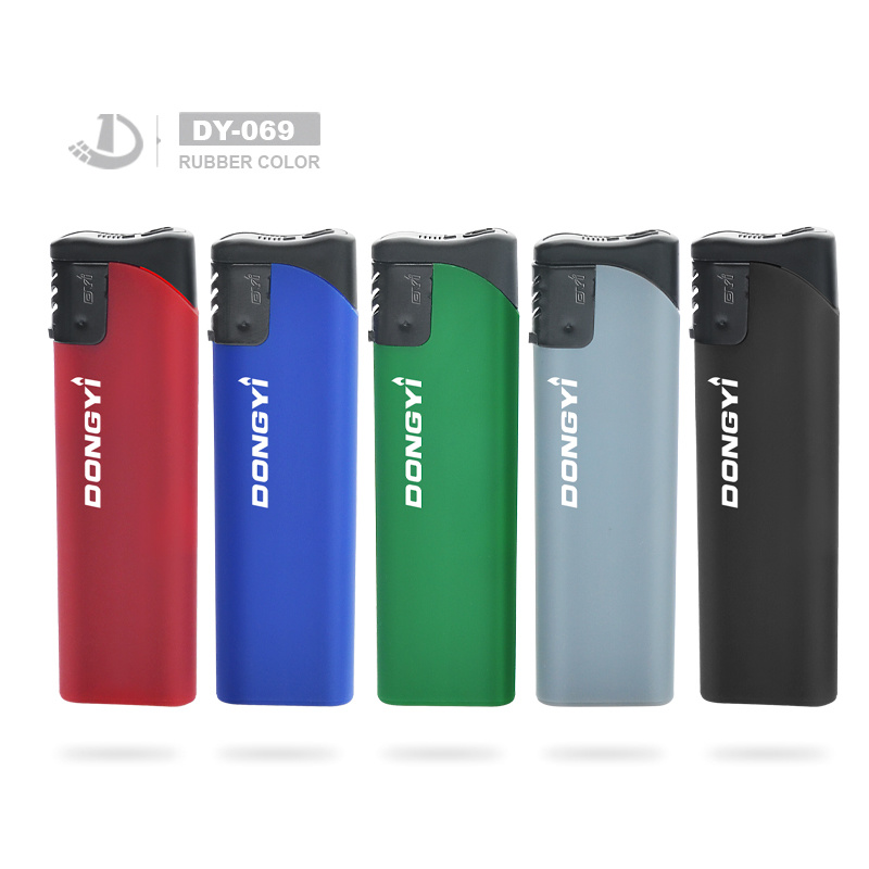 Wholesale Cigarette Plastic Flame Disposable Lighters with High Quality