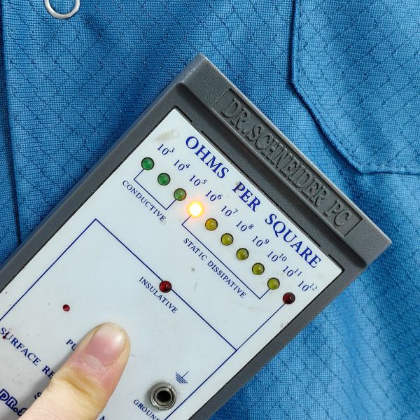 Quality Blue Washable Cleanroom ESD Smock Antistatic Clothes Garment with 96% Polyester for sale