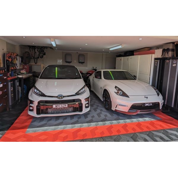 Quality Waterproof Oil Resistant PP Garage Floor For Industrial Work Environments for sale