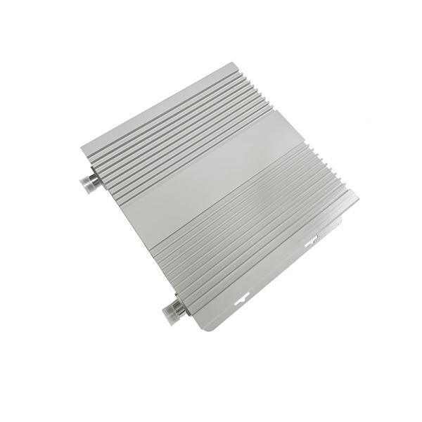 Quality 20dBm 70dB Tri band 1800/2100/3500MHz 4G LTE NR 5G repeater 5G signal booster for sale