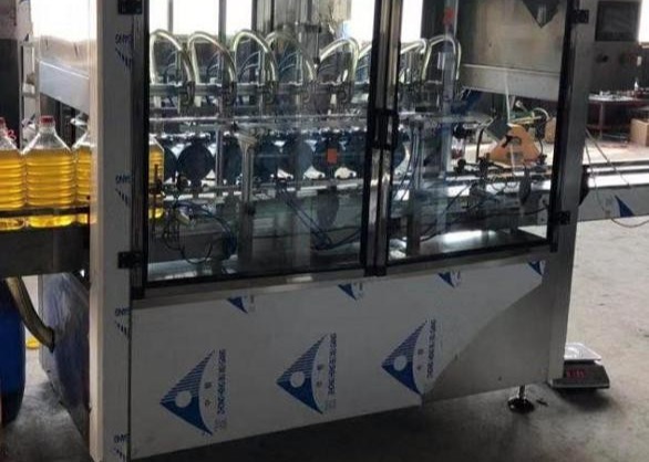 Quality ZLDG Oil Bottling Machine 2m Plastic Bottle Packaging Machine for sale