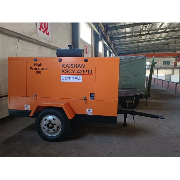 Quality 425CFM 10 Bar Portable Diesel Engine Air Compressor For Energy Mining for sale