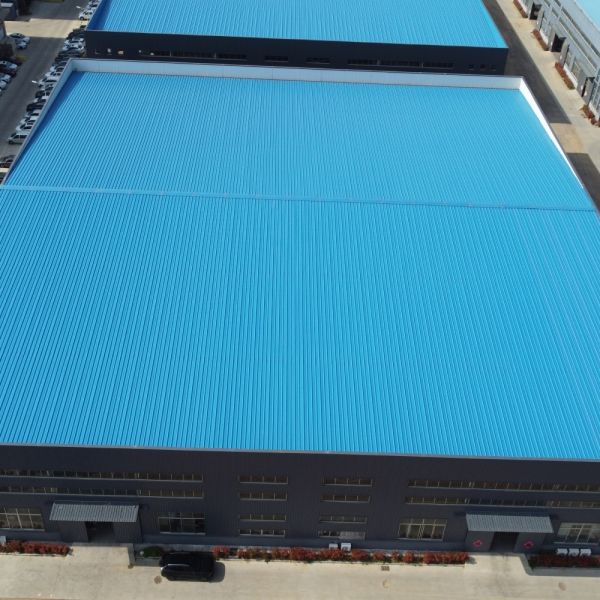 Quality Pre Engineered Steel Building with Sandwich Panel for Factories for sale