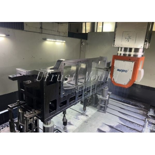 Quality Carbon Fiber UAV Ceiling Mold 300000 Shots Life Customized for sale