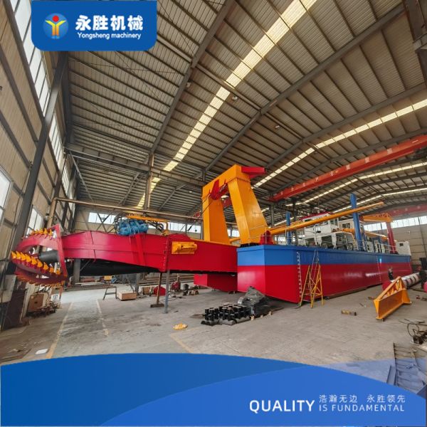 Quality Model 12 Inch Pipe Cutting Suction Dredger With An Output Of 200 Cubic Meters for sale