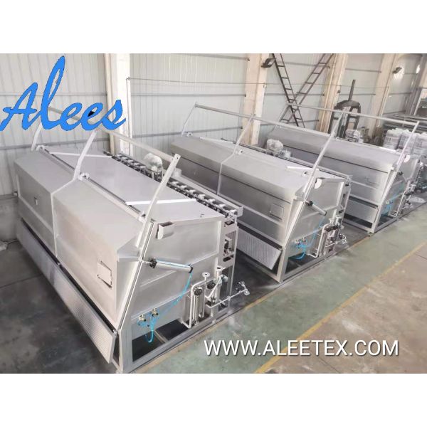Quality High Efficiency Energy Saving Spray Type Hank Yarn Dyeing Machine for sale