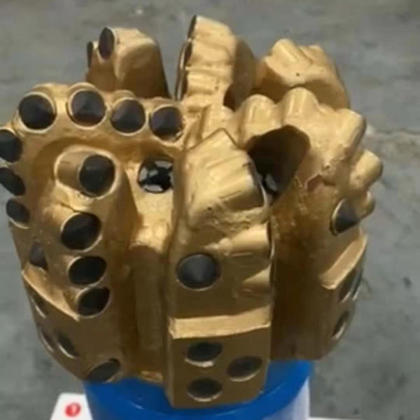 Quality Matrix Body 6-5/8 inch 616 PDC Diamond Bit Of Oifield API Drill Bit for sale