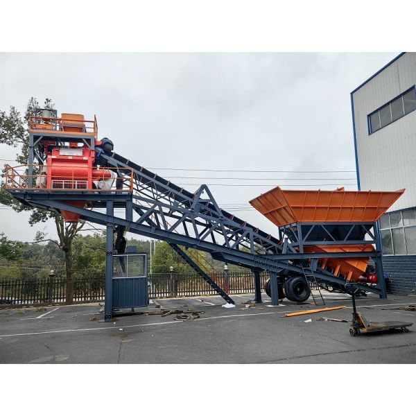 Quality Portable Mobile Concrete Batching Plant With Mobile Cement Mobile Concrete Silo for sale