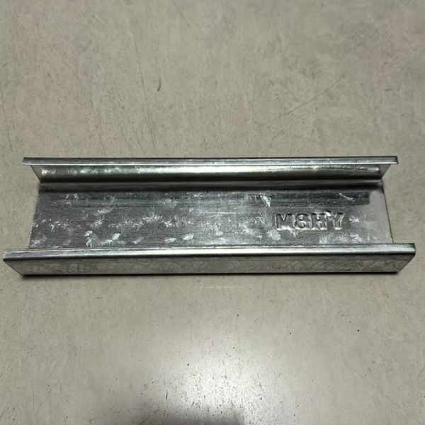 Quality Non Combustible Fire Resistance Metal Stud And Track For Various Sizes In Steel for sale
