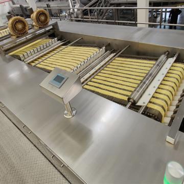 Quality Square Fried Maggi Making Machine PLC Control Instant Noodles Machinery for sale