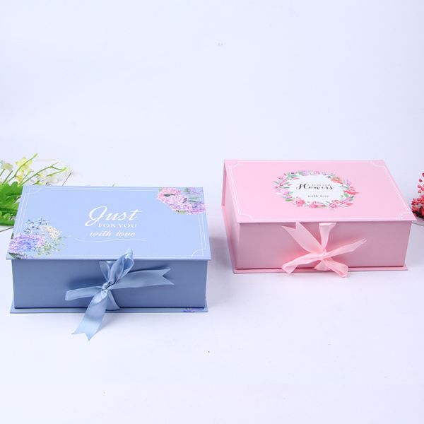 Quality Promotional Custom Rigid Paper Gift Box , Rectangle Gift Boxes With Lids for sale