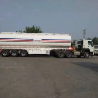 Quality 3 Axle 5000L 40CBM Oil Fuel Semi Trailer Fuwa Axle With SINOTRUK Head for sale