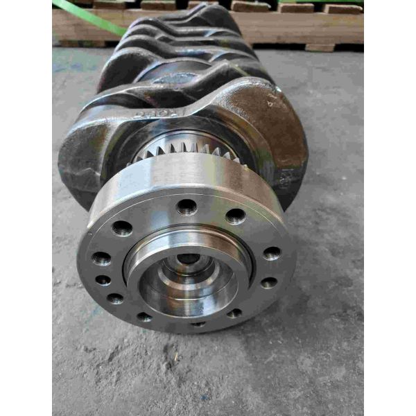 Quality 04502706 Engine Model Volvo Crankshaft D4e Material Forged To Install The Gear for sale