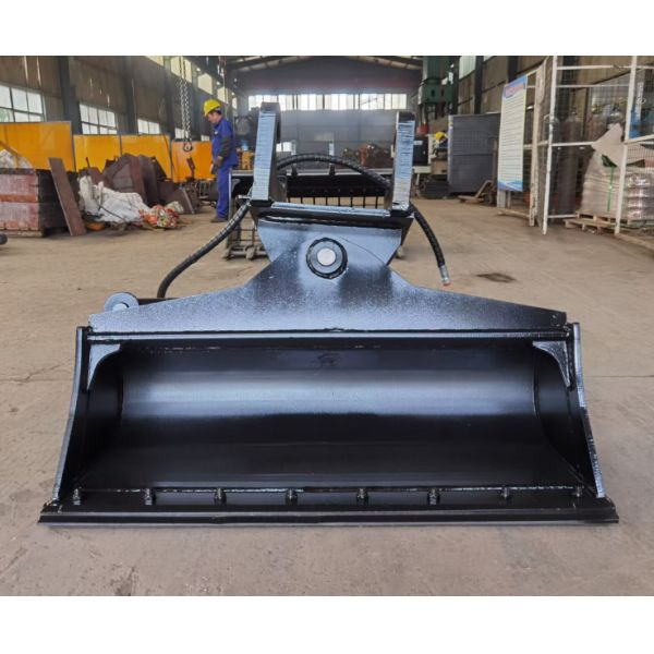 Quality High-Strength Steel Mini Digger Tilt Bucket For Excavator Precise Grading for sale
